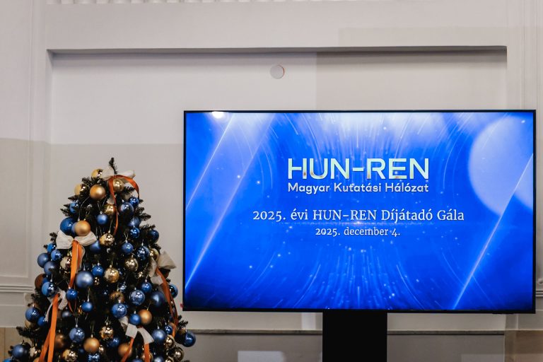 A Hun-Ren Magyar Kutatási Hálózat év végi gálaünnepségén Horeczki Réka ...